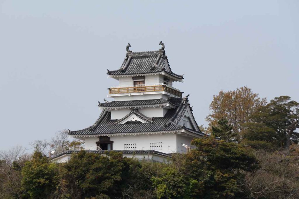 The History of Kitsuki Castle – Japan’s Smallest Castle - Yen Travels Japan
