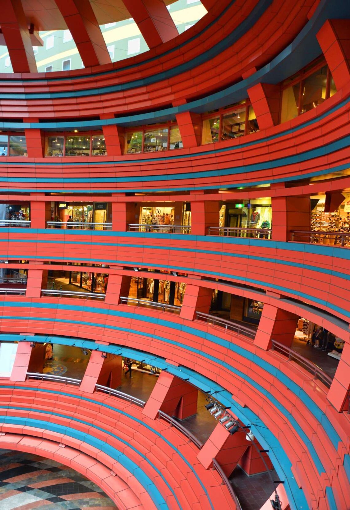 Canal City - A Complete Guide to Fukuoka's Architecture Marvel