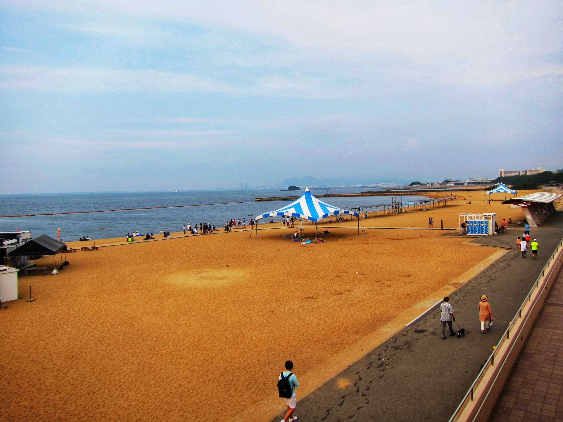 Seaside Momochi - A Complete Guide to Fukuoka's Seaside